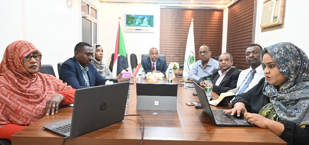 Federal Minister of Health Discusses the Humanitarian Situation with ...