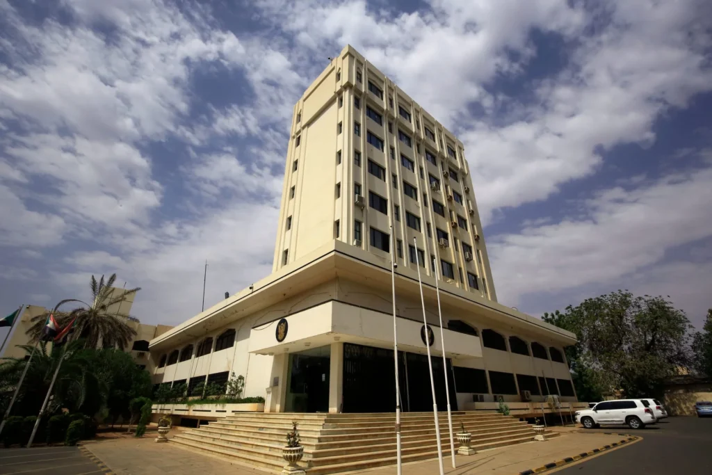 FM: Dozens of Diplomats, including Five Woman, Promoted to Ambassador Rank