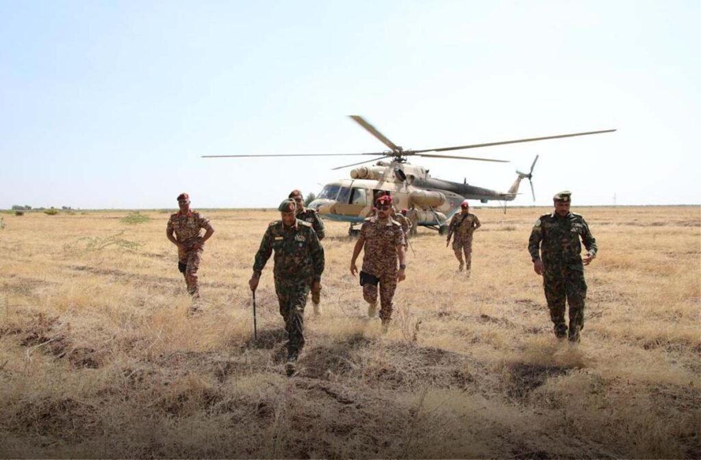 Al-Burhan Inspects Troops in Wad Madani Frontline and Assesses Operations