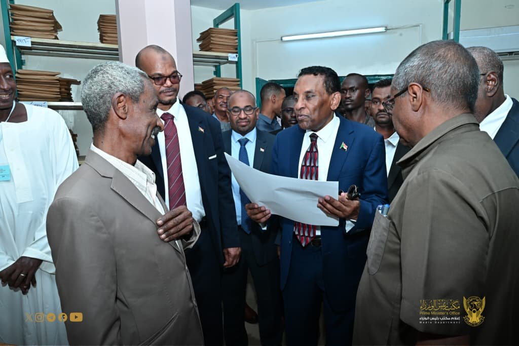 Prime Minister Inspects Sudan School Certificate Examination Processing ...